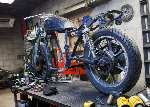 mono-shock conversion Archives | The Shop Blog | Swerve Customs